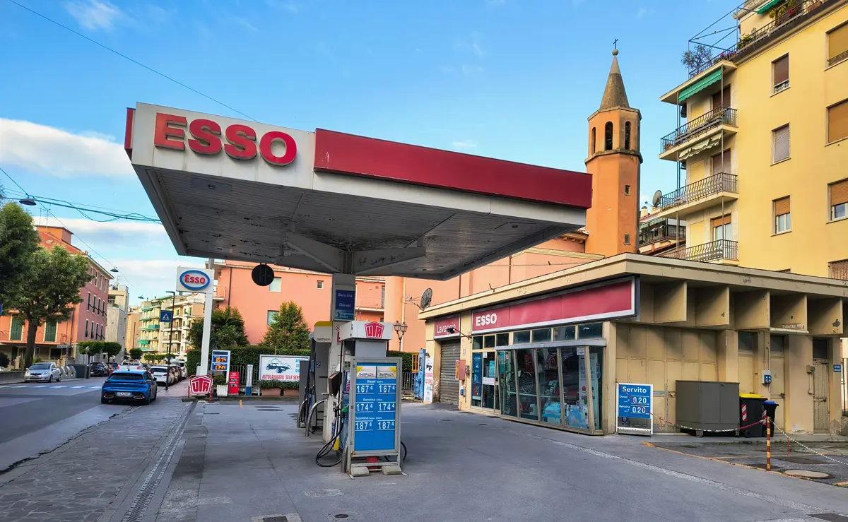 Скільки АЗС в Європі — статистика заправок по країнах | НафтоРинок